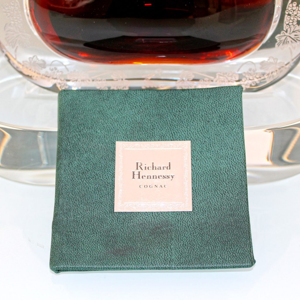 Richard Hennessy Cognac 1990s incl. Display | Spirituosen Ankau